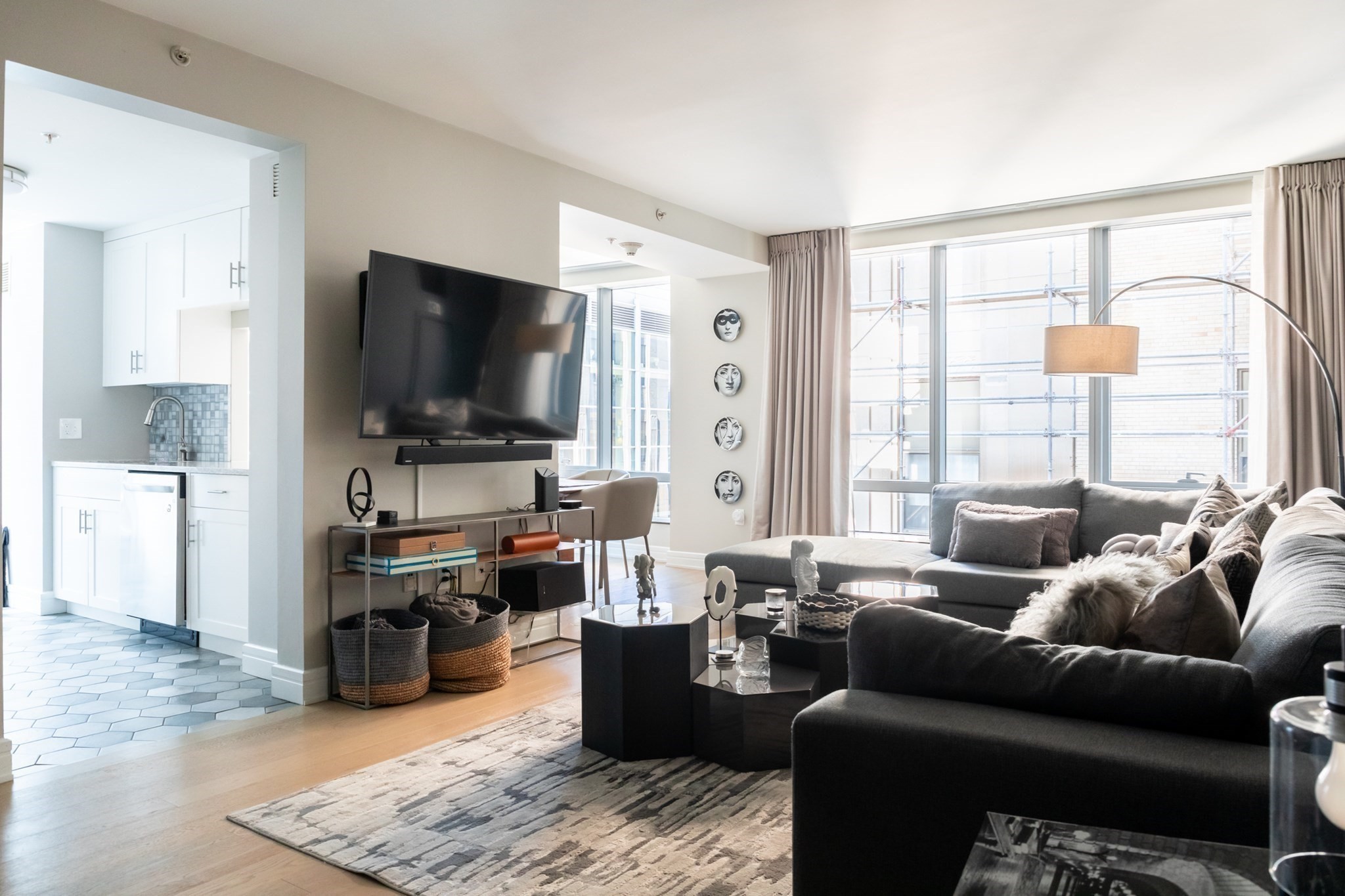 Downtown 2 Bed 3 Bath Condo for Sale - $995,000