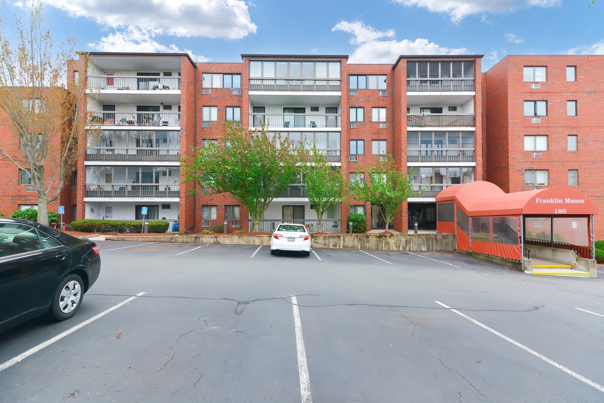 Melrose 2 Bed 2 Bath Condo for Sale - Sold for $545,000