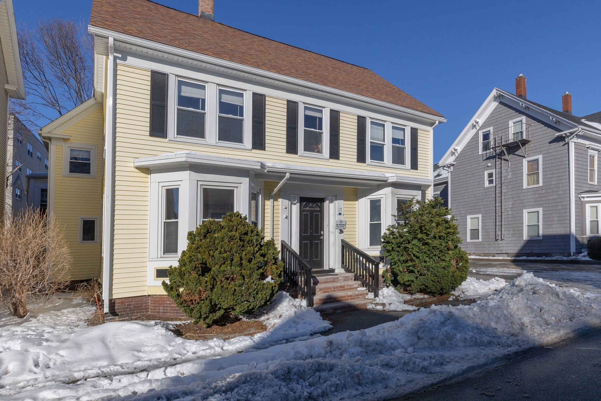 Beverly 8 Bed 4 Bath Multi-Family Home for Sale - $1,200,000