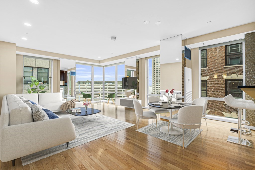 Downtown 2 Bed 2 Bath Condo for Sale - $1,250,000