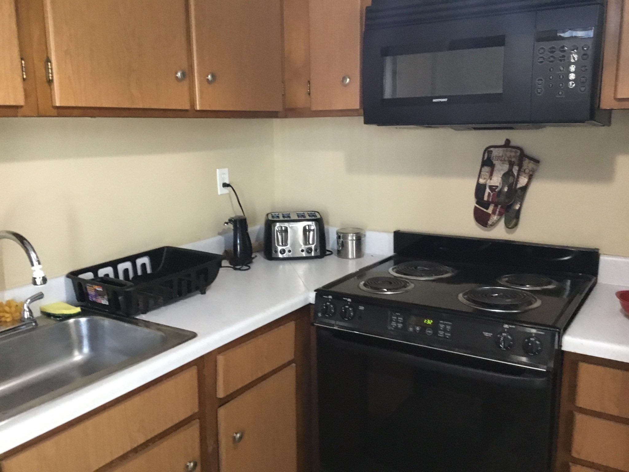 Springfield 2 Bed 1 Bath Condo for Sale - $199,999