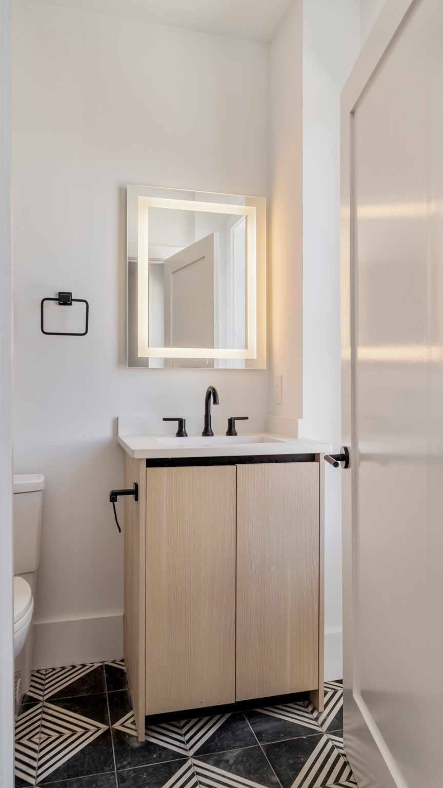 East Boston 2 Bed 3 Bath Condo for Sale - $689,000